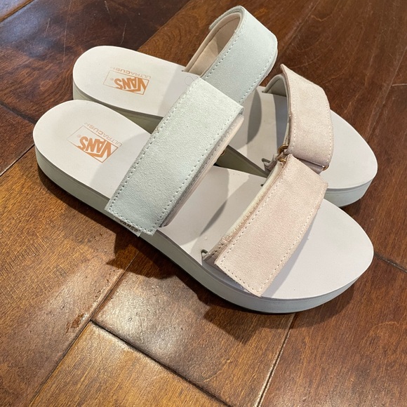 Vans | Shoes | Vans Womens Cream And Mint Green Cayucas Slide Sandals ...